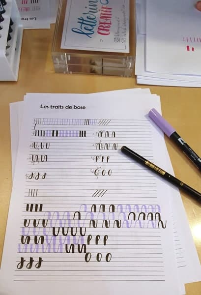 Atelier brush lettering avec Lettering Créatif | Le Carnet De Calli